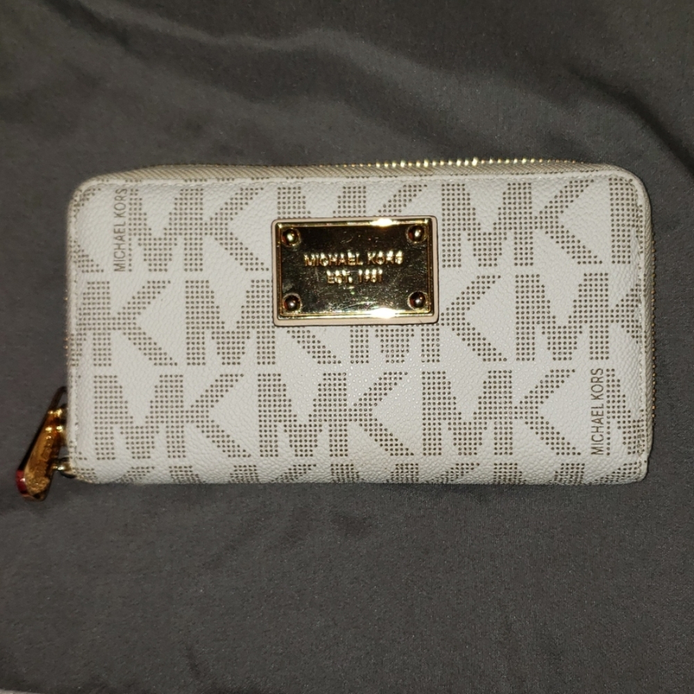 Michael Kors Mini Phone Wallet - Gem